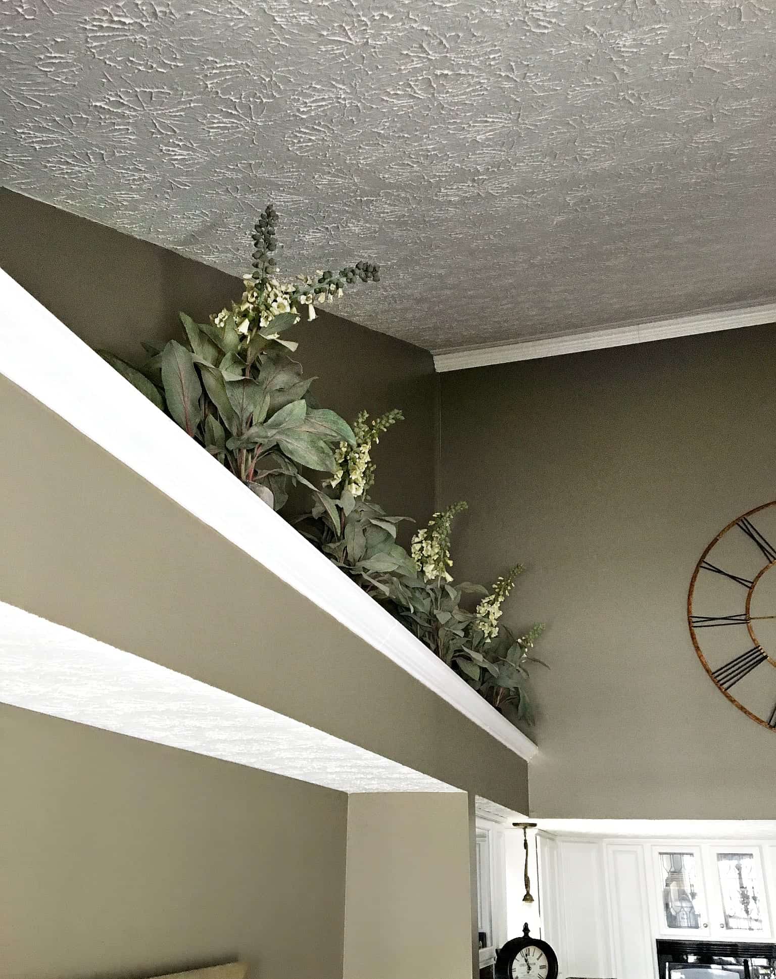 frieze molding techniques in foyer