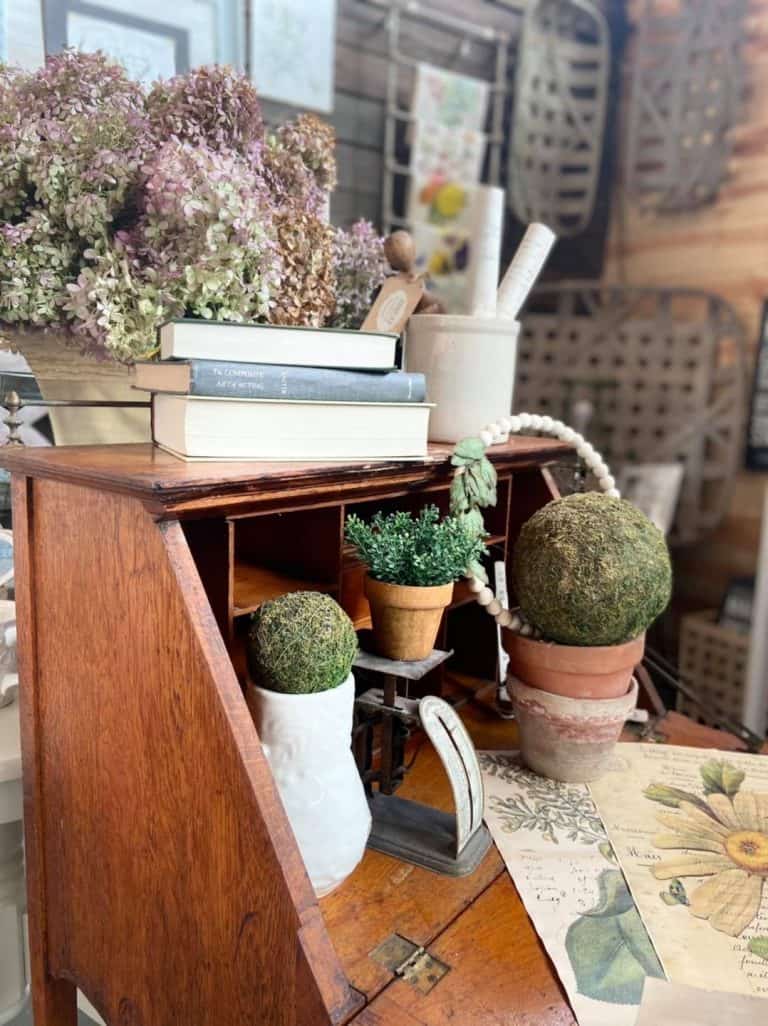 Antique Booth Ideas